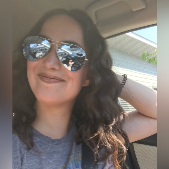 Posh's Closet (@jessie19p) | Poshmark